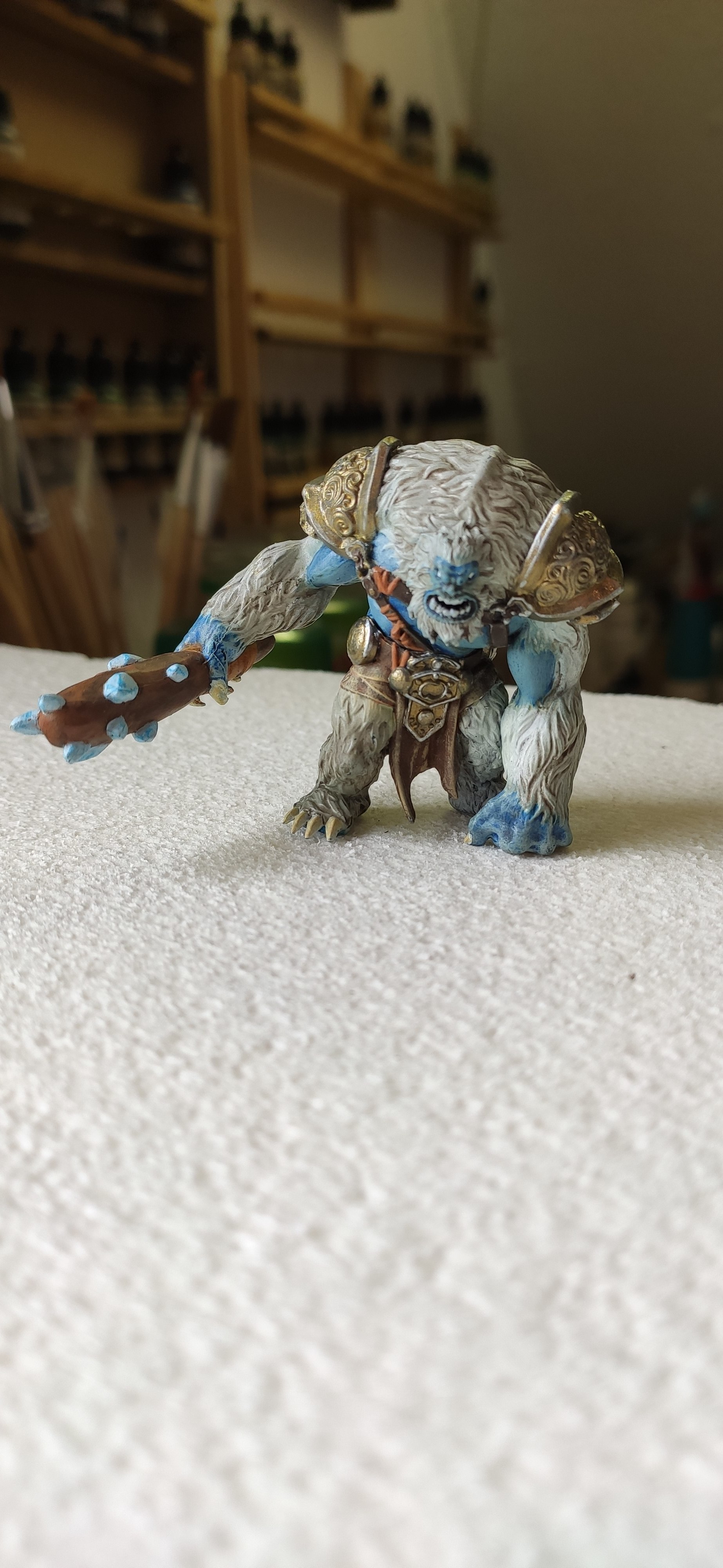 Finally painted my snow trolls - Showcase - The Kings of War forum